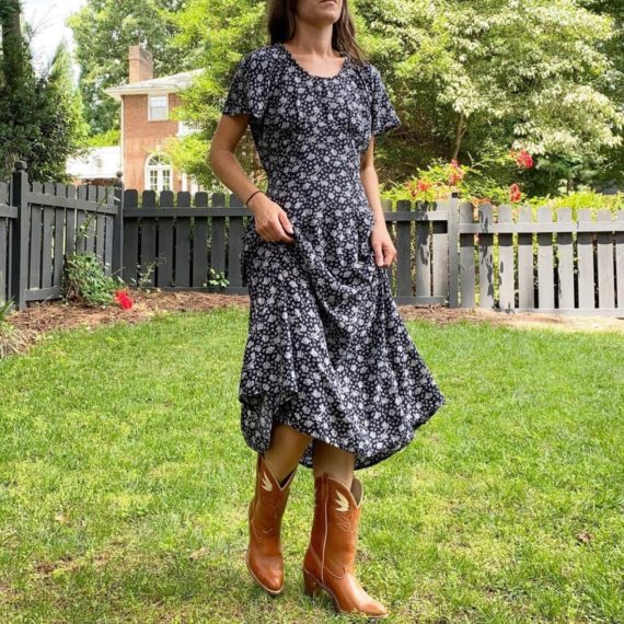 Trending: This Floral Fashion Style - Crossroads