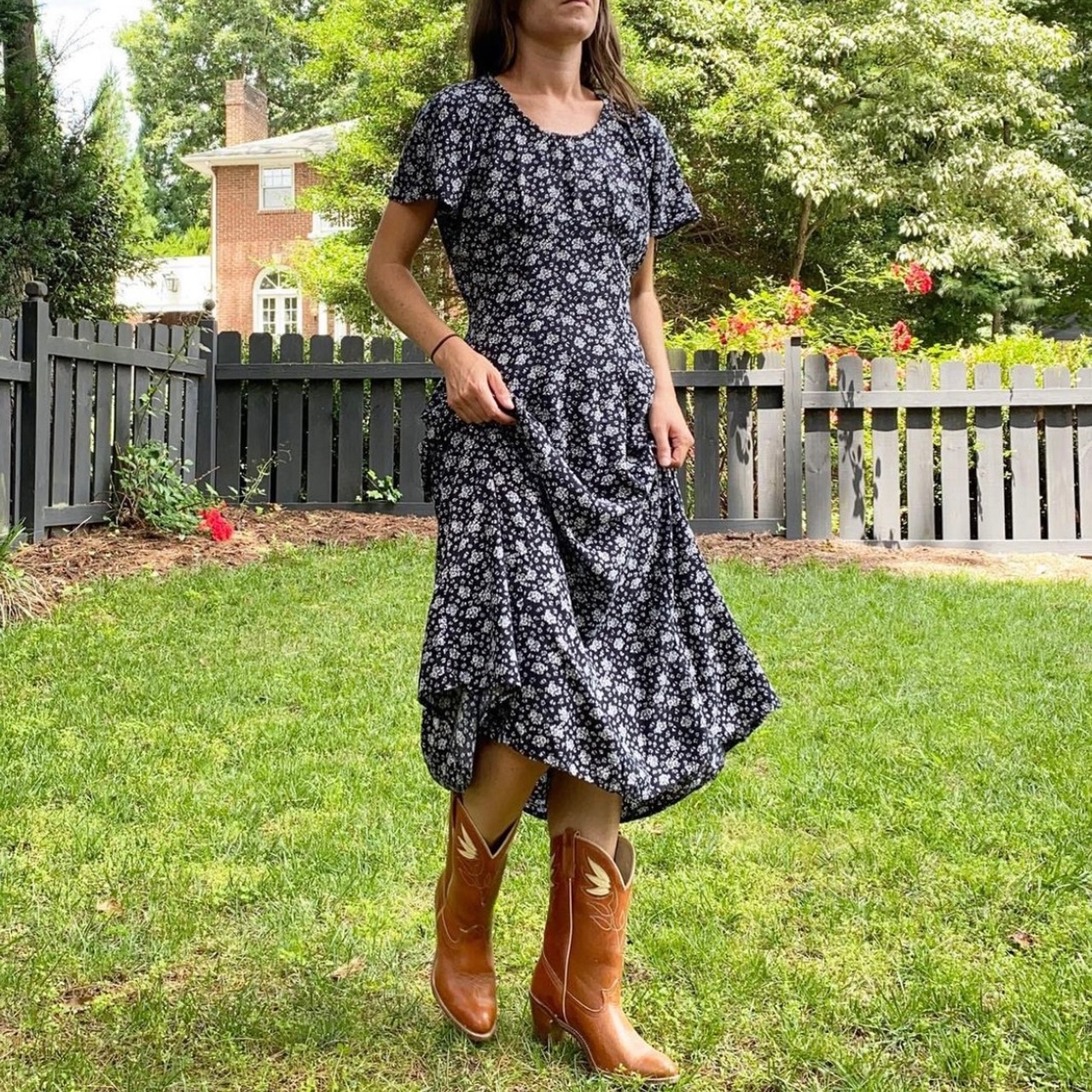 Trending: This Floral Fashion Style - Crossroads